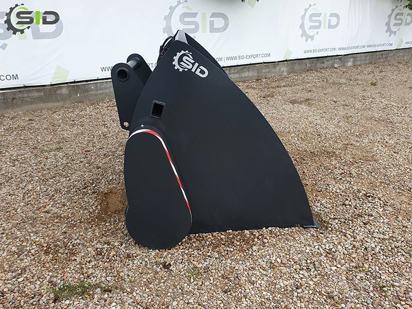 Dosing bucket with endless screw - Agricultural, Construction Equipment ...